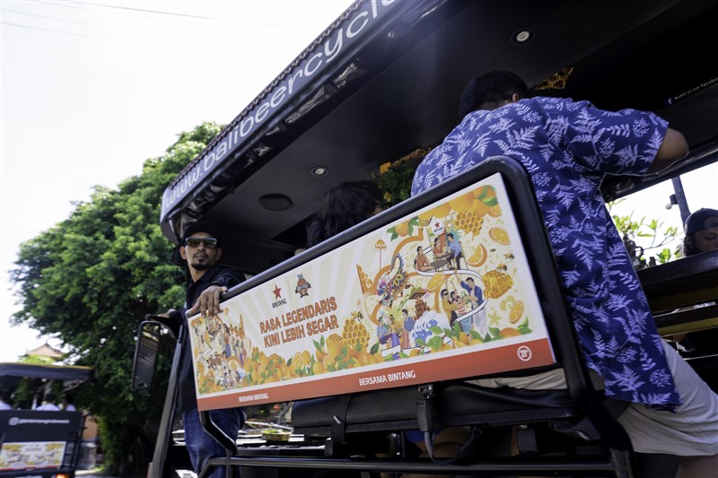 Pengalaman Seru Keliling Kawasan Kuta Bali dengan Beer Cycle - Male Inspire