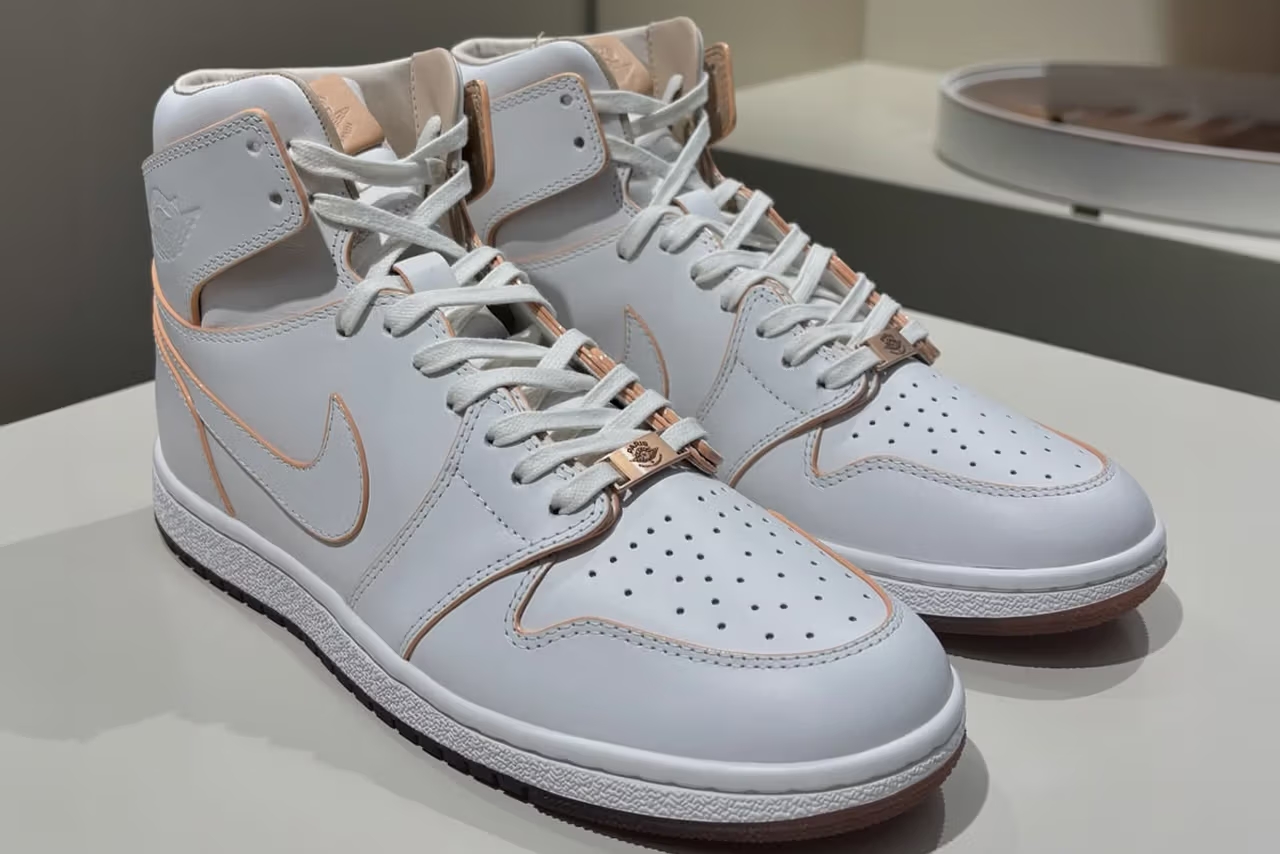 Paris Saint-Germain x Air Jordan 1 Wings, Elegan dan Mewah - Male Inspire